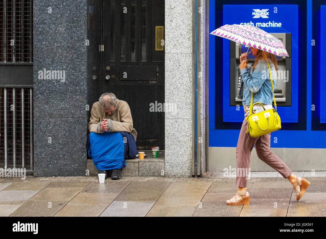 Rich Woman Poor Man High Resolution Stock Photography and Images - Alamy