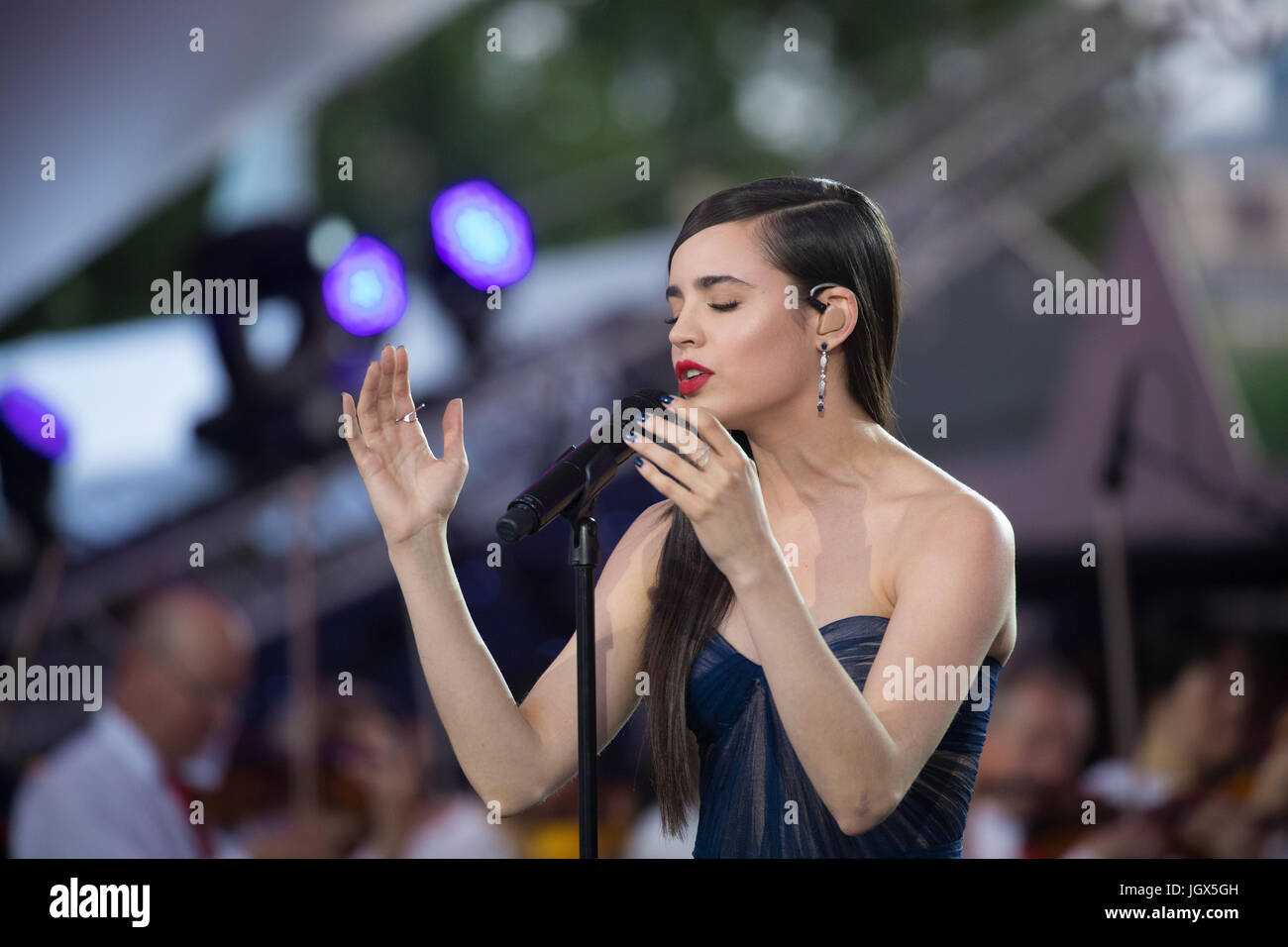 Sofia Carson sings the National Anthem to open the "A Capitol Fourth ...