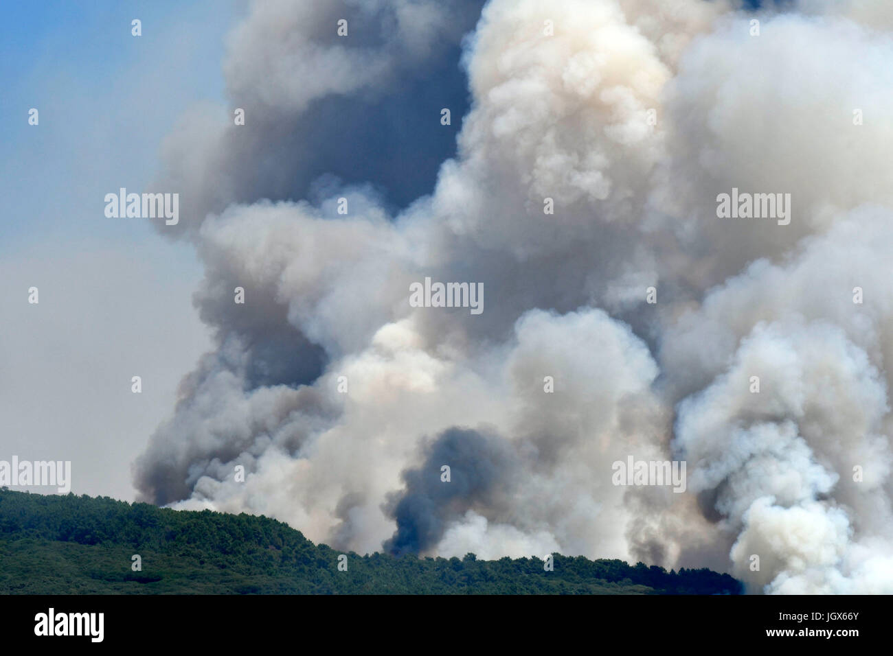 Torre del Greco, Naples, Italy. 11th July, 2017. Vesuvius Volcano ...
