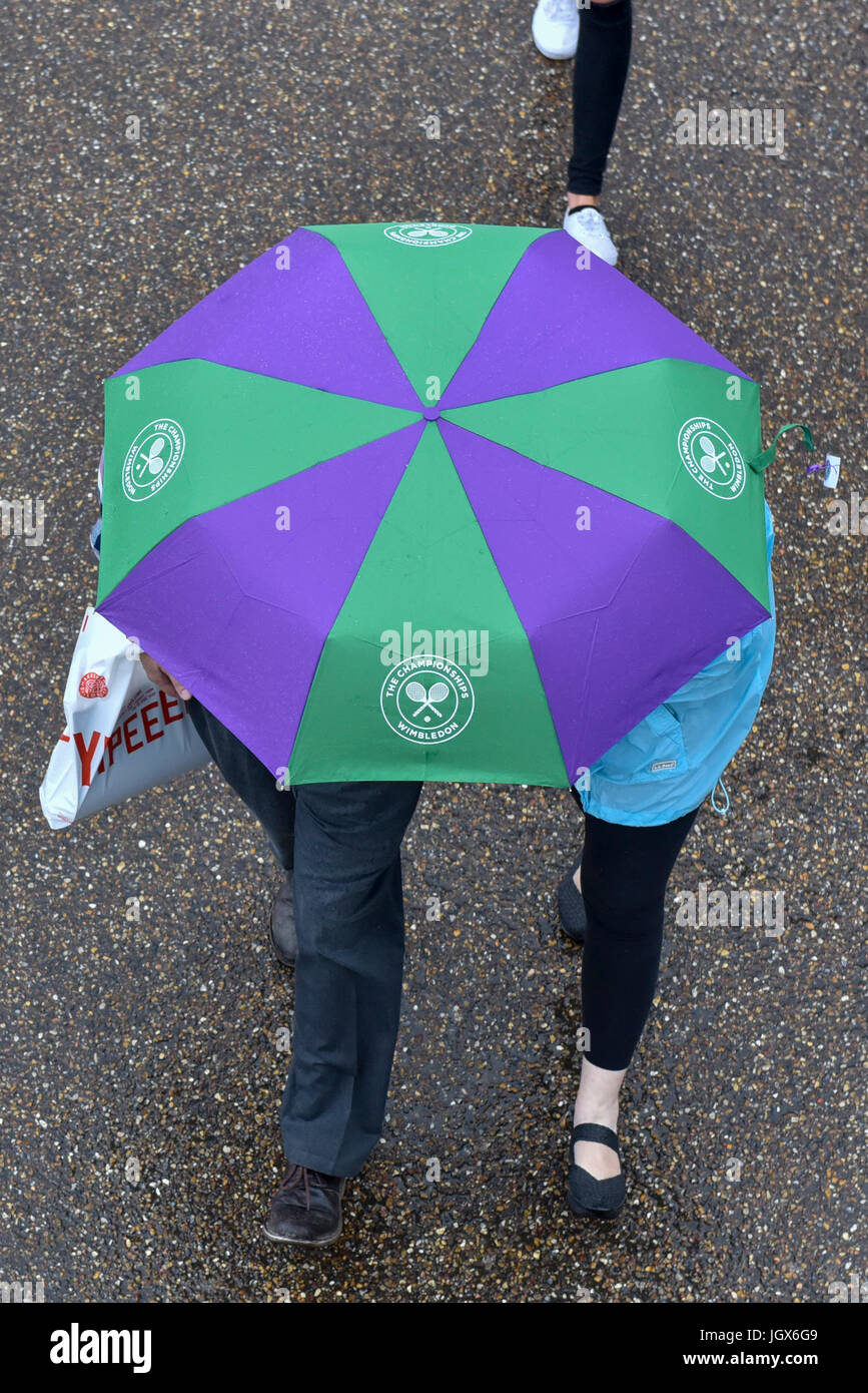 Wimbledon tennis umbrella hi-res stock photography and images - Alamy