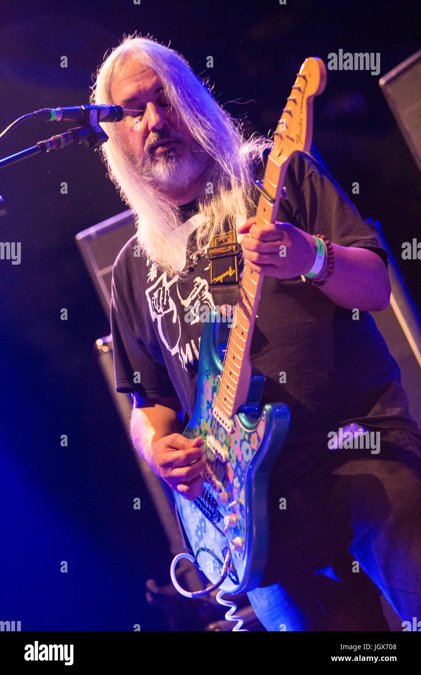 Dinosaur jr band hi-res stock photography and images - Alamy