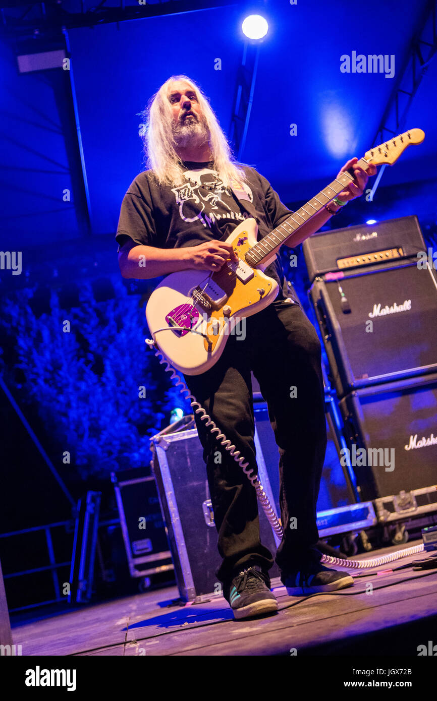 Dinosaur jr rock band hi-res stock photography and images - Alamy