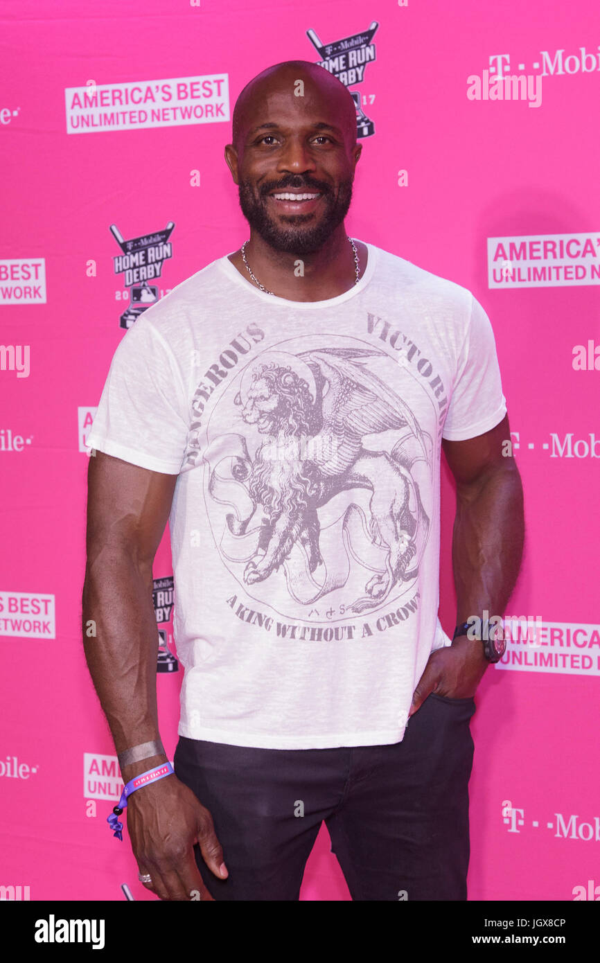 Billy Brown Actor Body