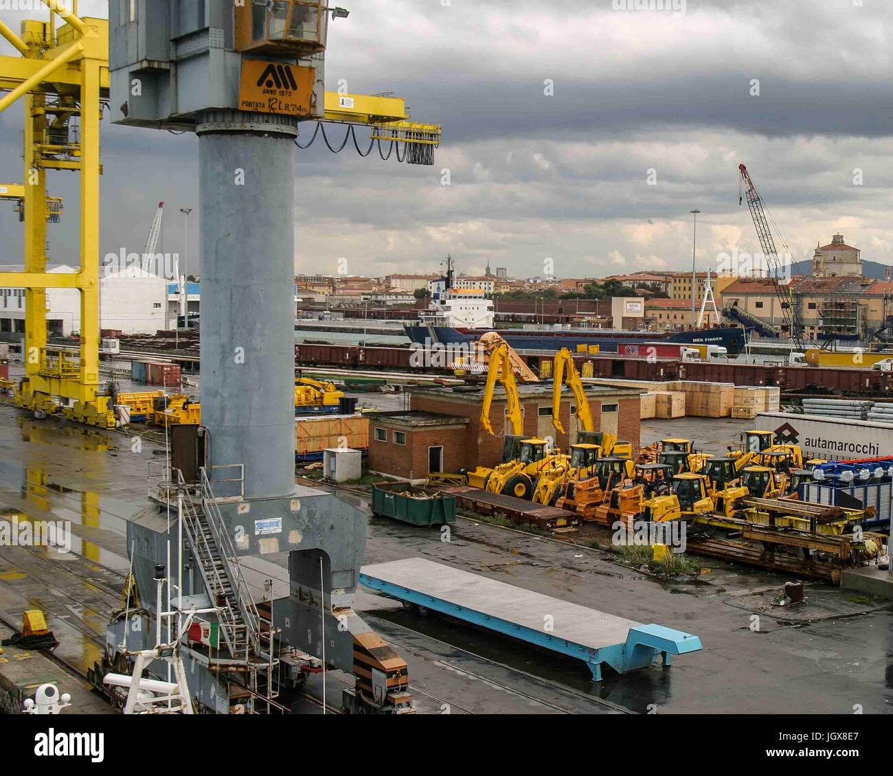 Busiest seaports hi-res stock photography and images - Alamy