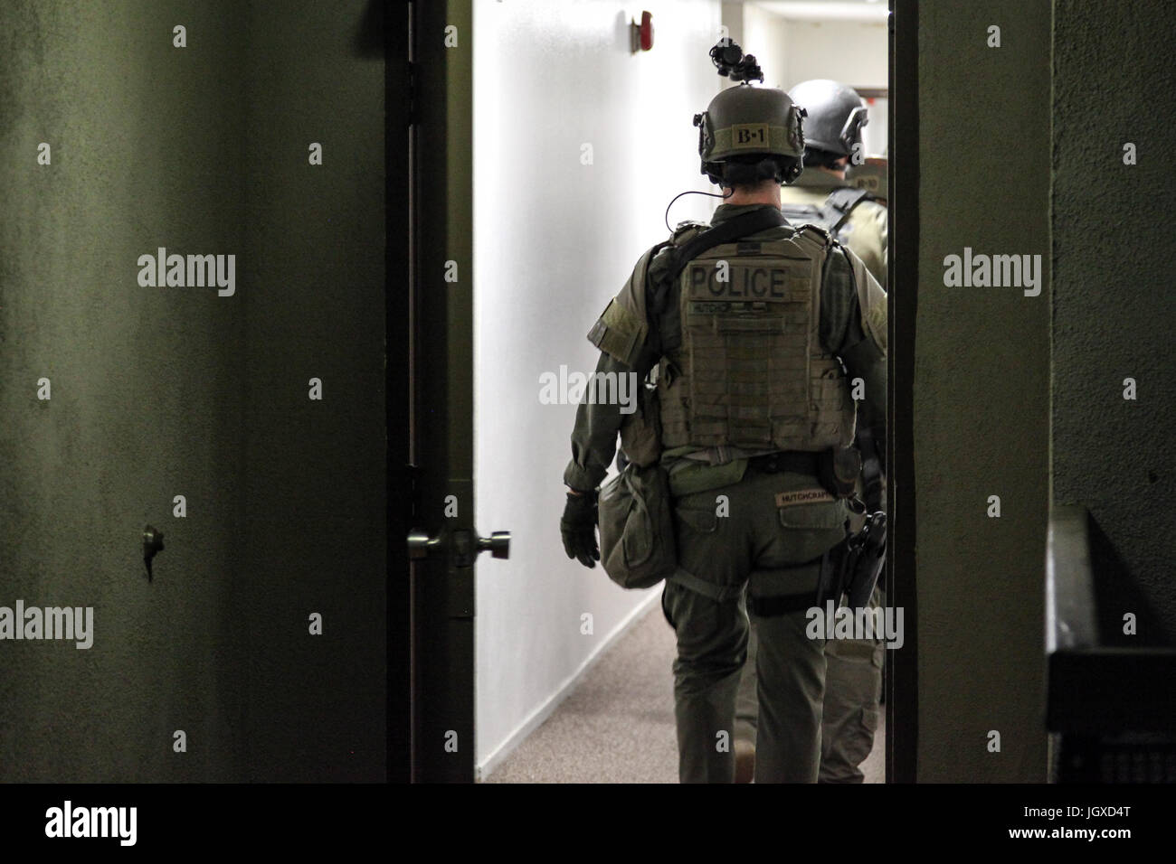Lapd swat hi-res stock photography and images - Alamy