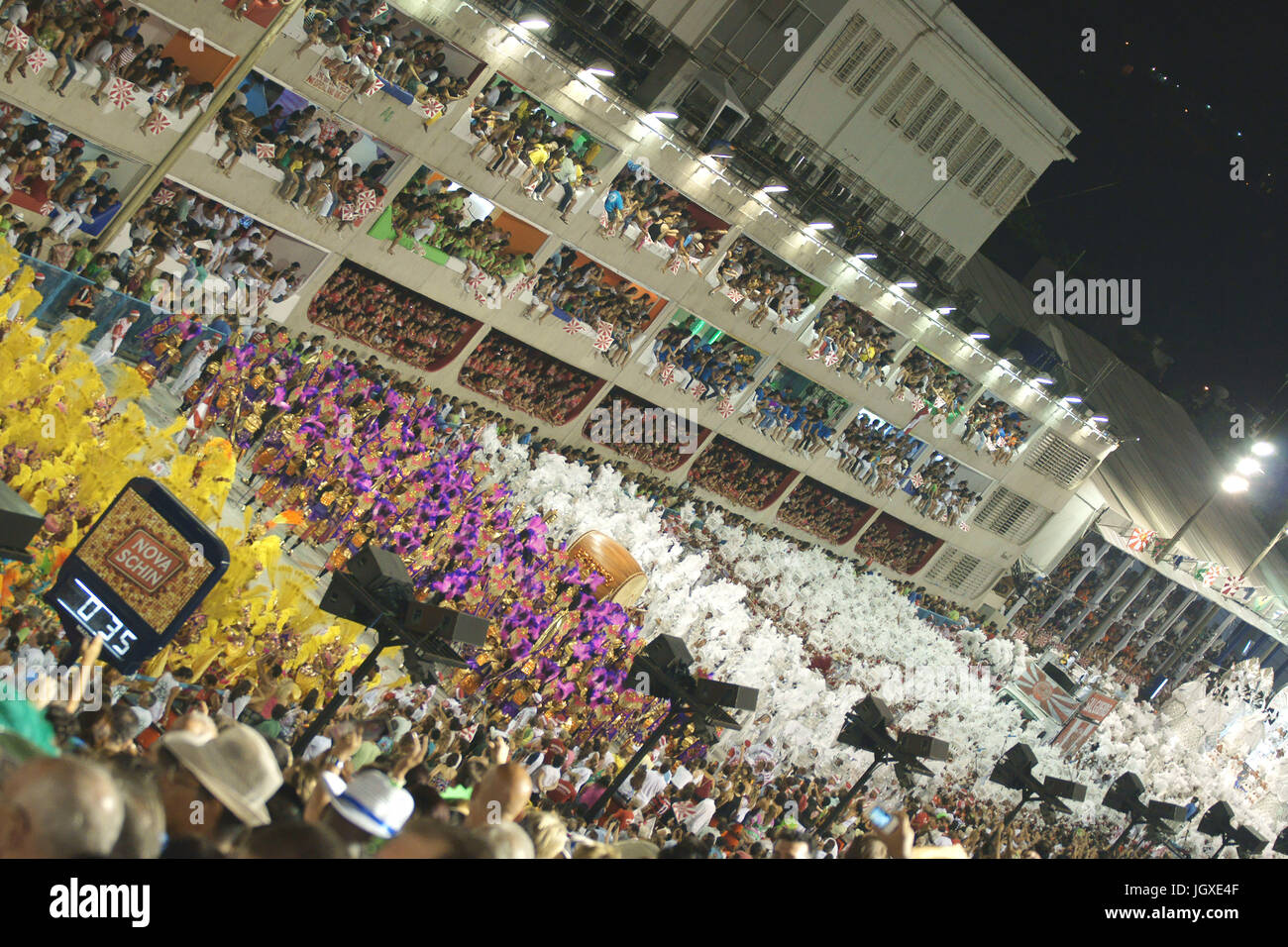 Clock parades hi-res stock photography and images - Alamy