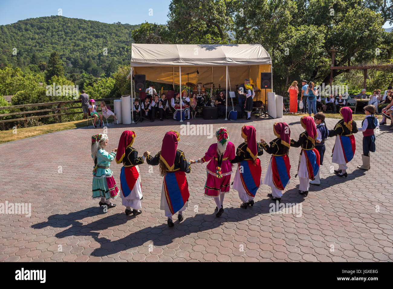 Greek-American girls and boys, Greek folk dancers, dancing, Greek dance ...