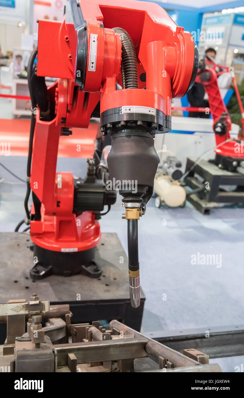 Industrial robotic arm hi-res stock photography and images - Alamy