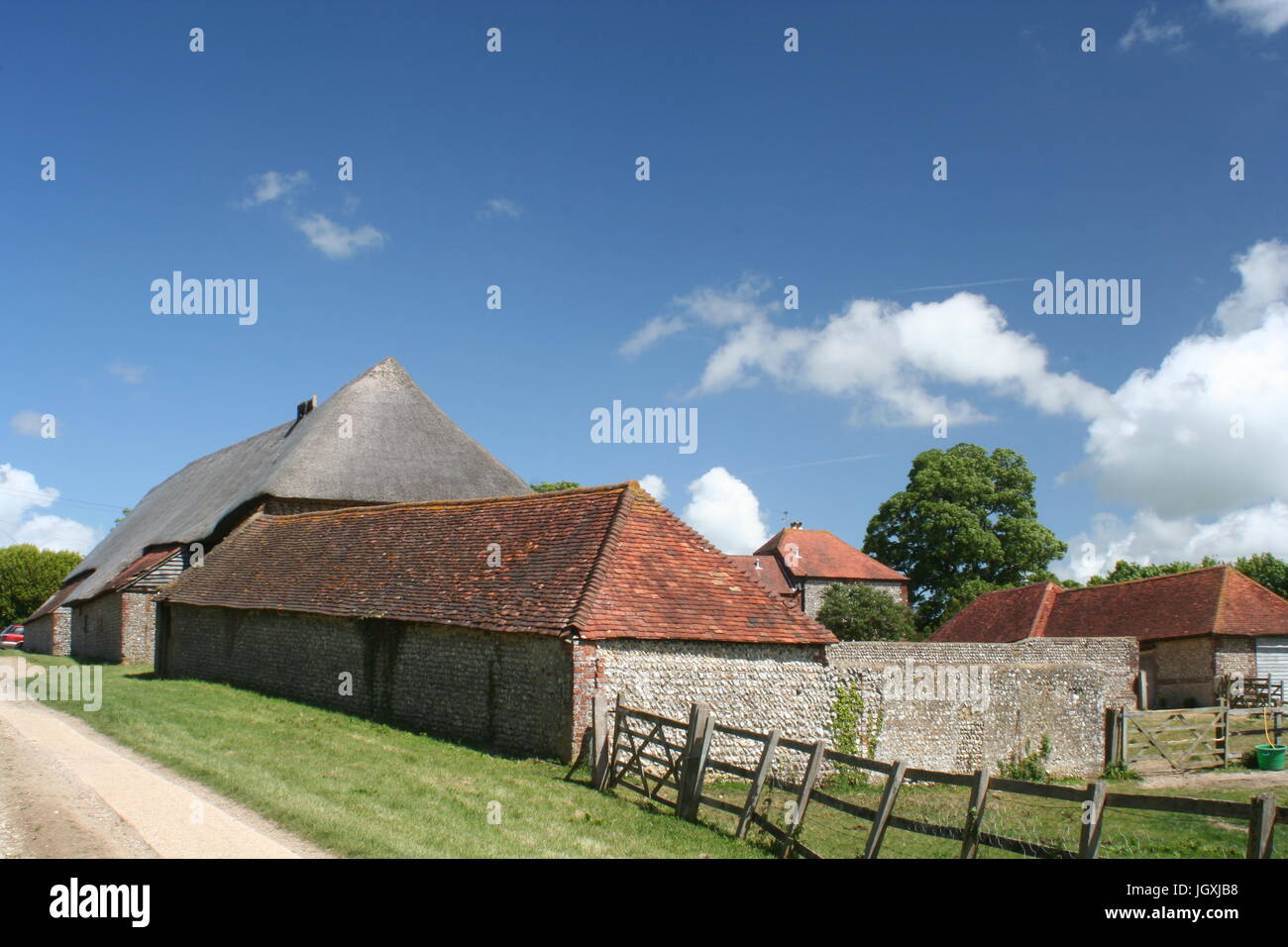 Farm at Upper Barpham Stock Photo - Alamy
