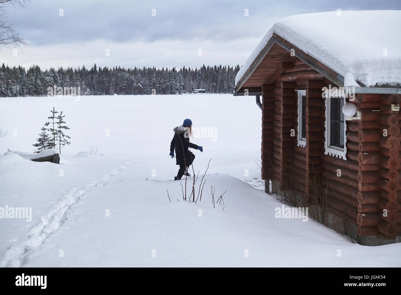 Lady outside hi-res stock photography and images - Alamy