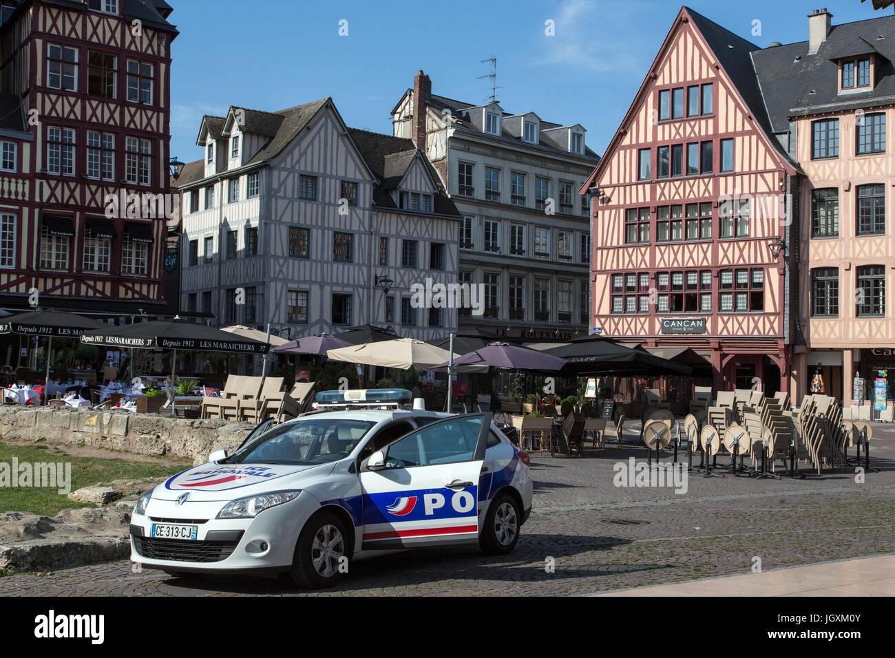 ILLUSTRATION OF THE CITY OF ROUEN Stock Photo - Alamy