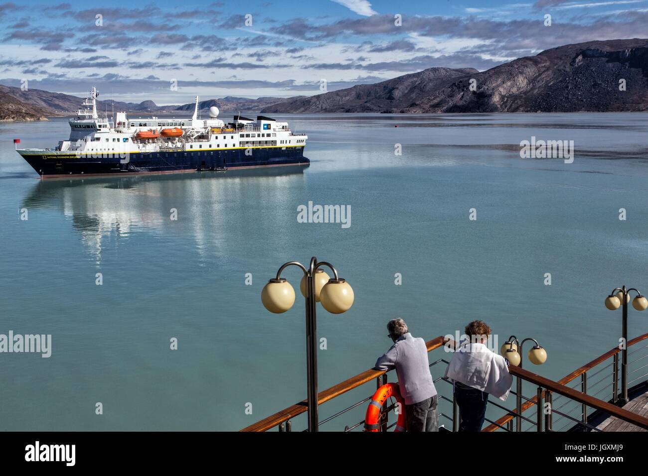 Passenger cruise ship ocean hi-res stock photography and images - Alamy