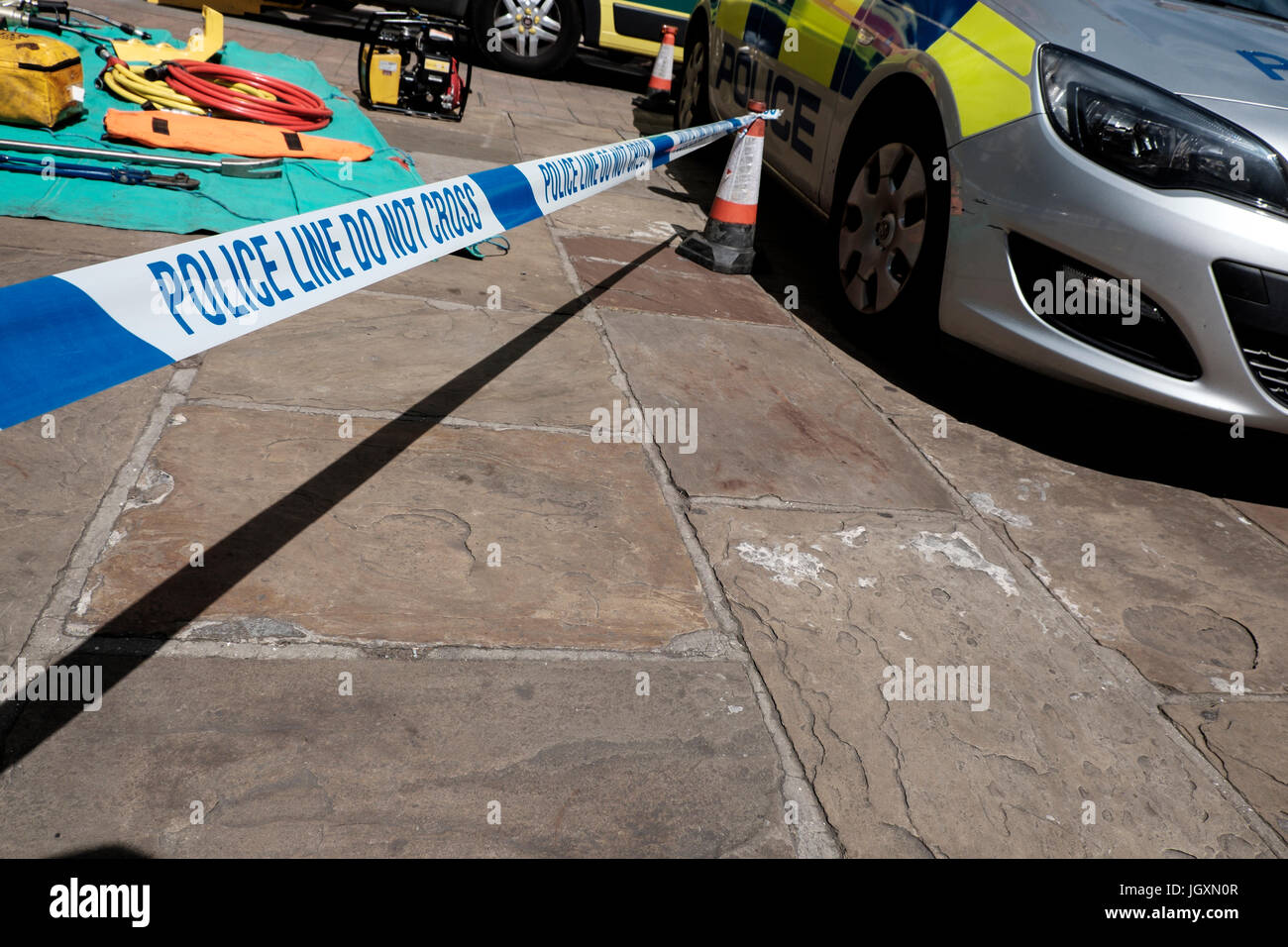 Outdoor crime scene hi-res stock photography and images - Alamy