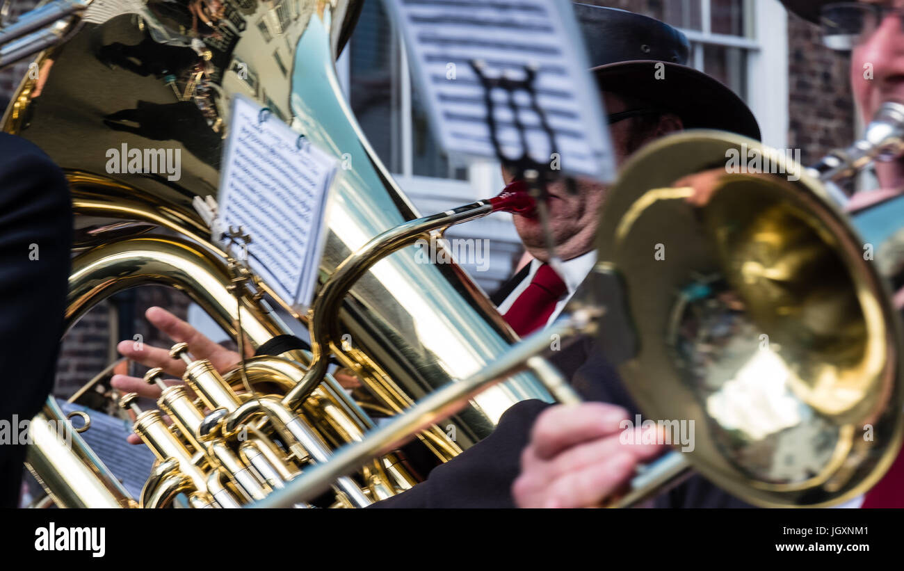 Brass Instruments Stock Photos & Brass Instruments Stock Images - Alamy