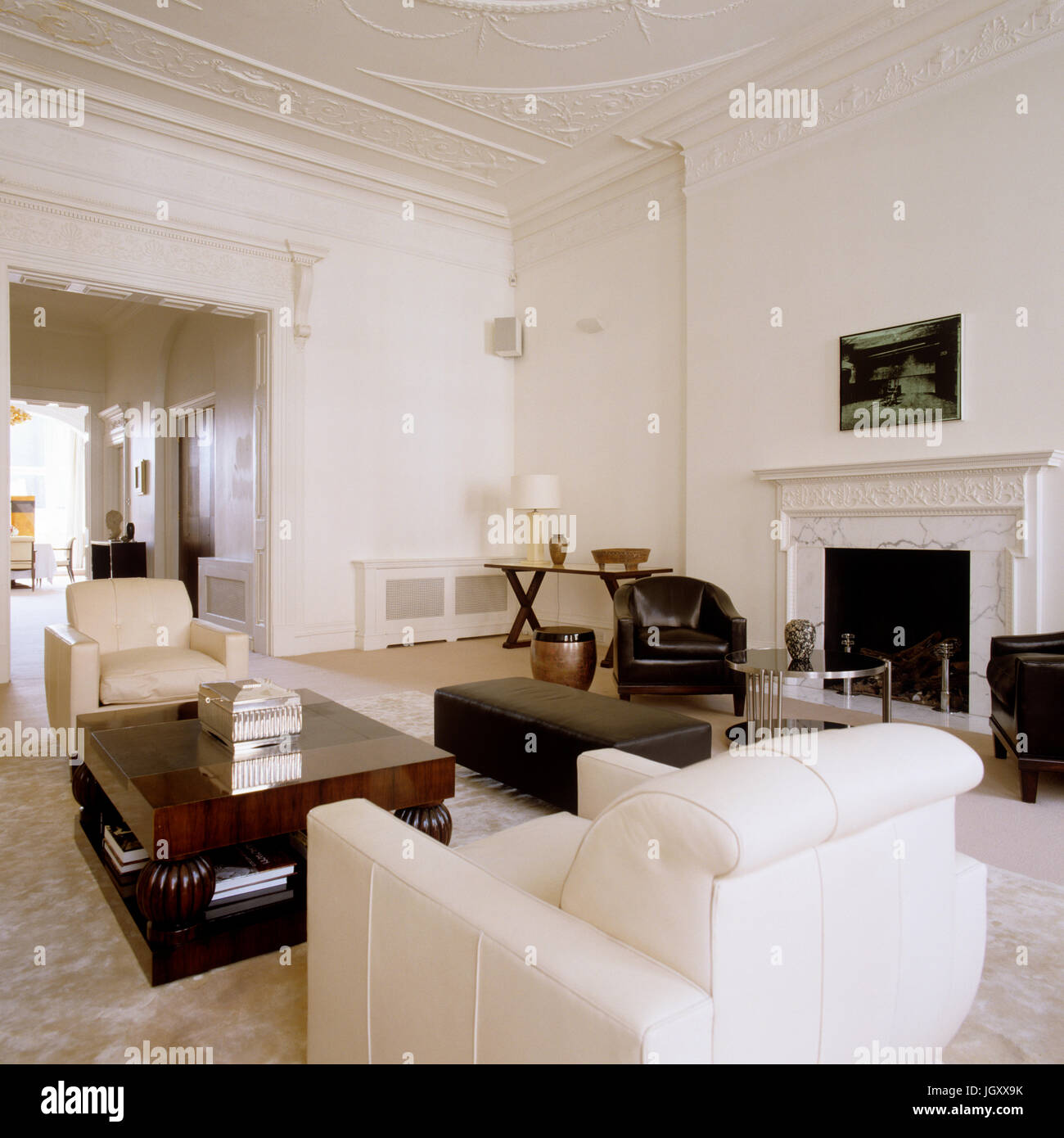 Minimalist style living room Stock Photo - Alamy