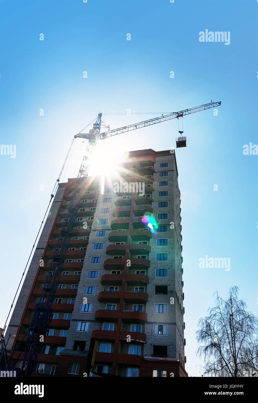 Building under bright sun hi-res stock photography and images - Alamy