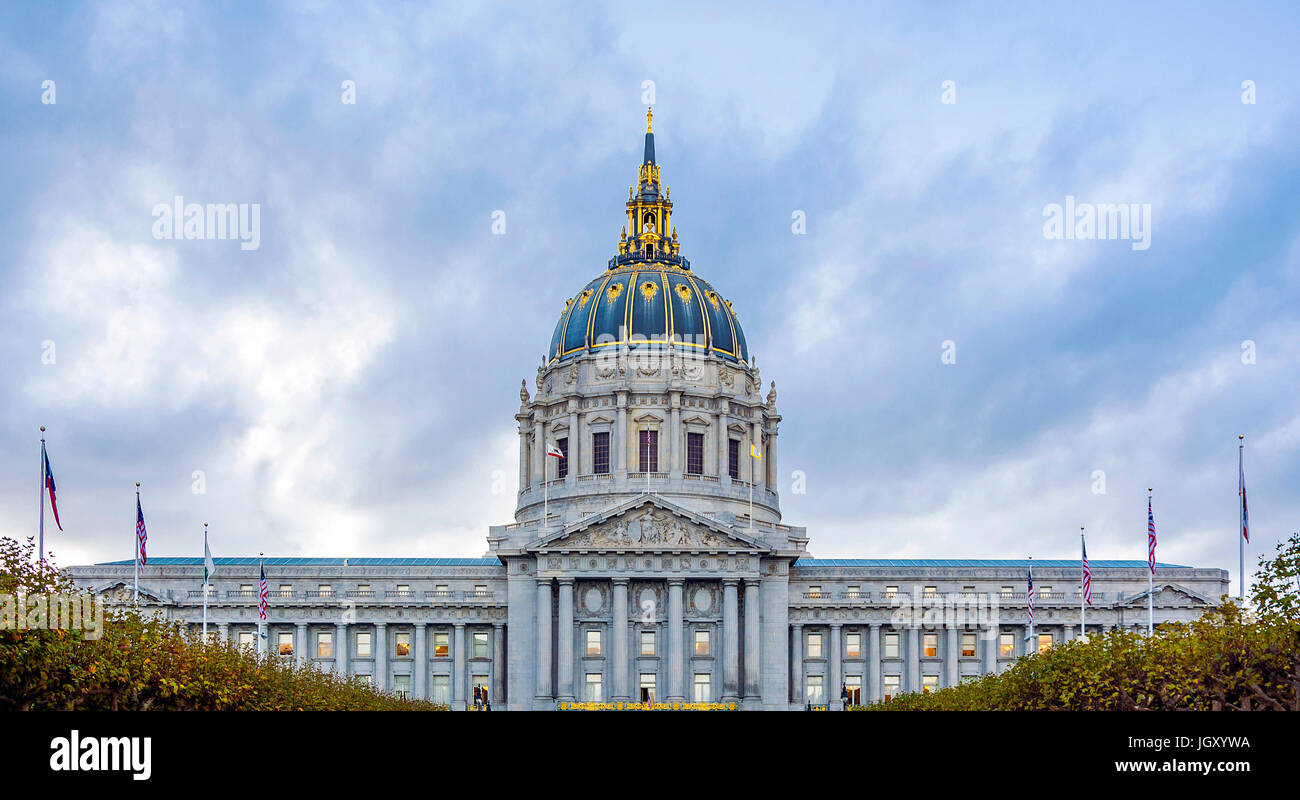 San Francisco City Hall is Beaux-Arts architecture and located in the ...