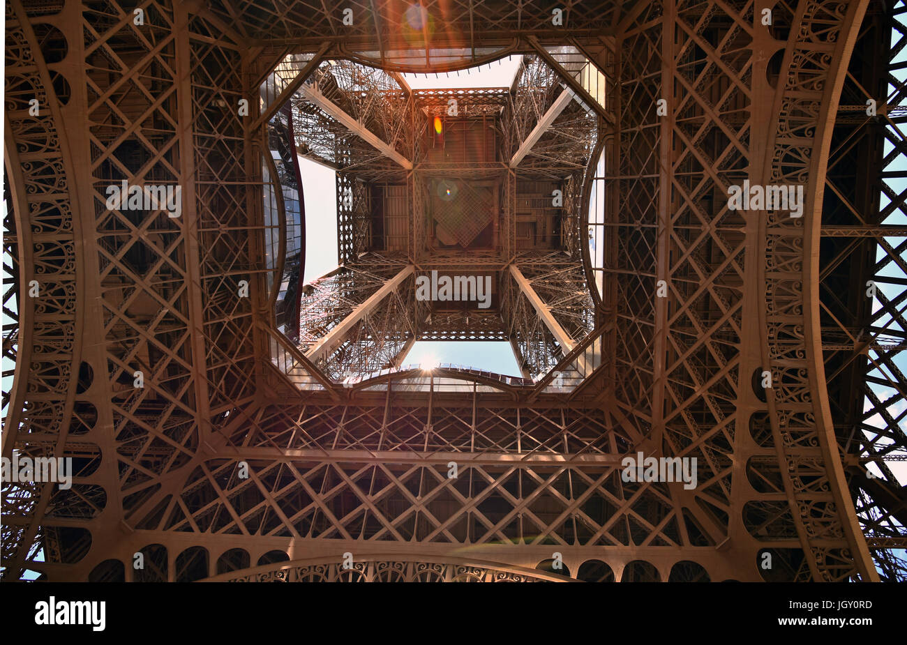 Eiffel ttower bottom view hi-res stock photography and images - Alamy