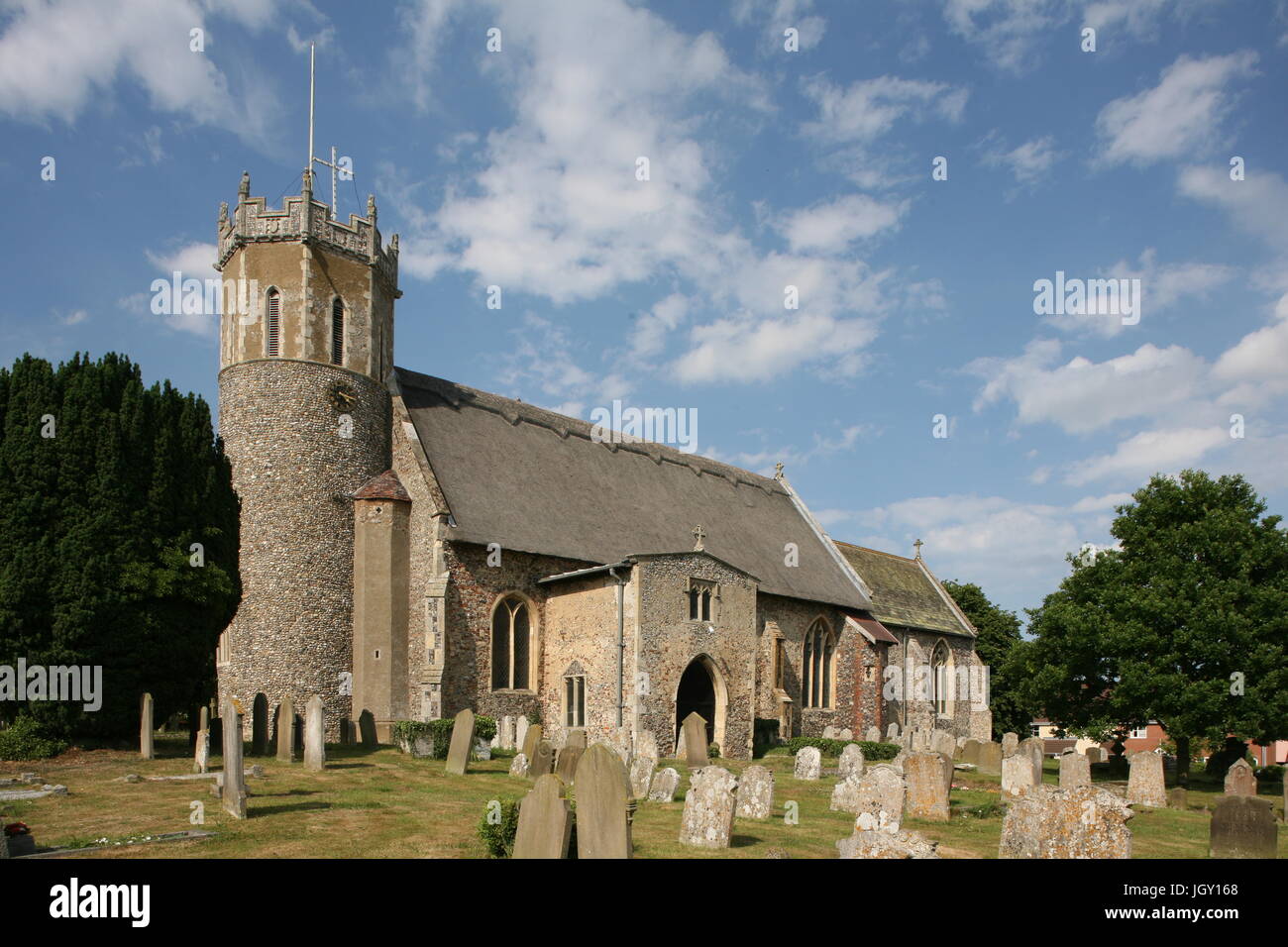 Parish church of st edmund hi-res stock photography and images - Alamy