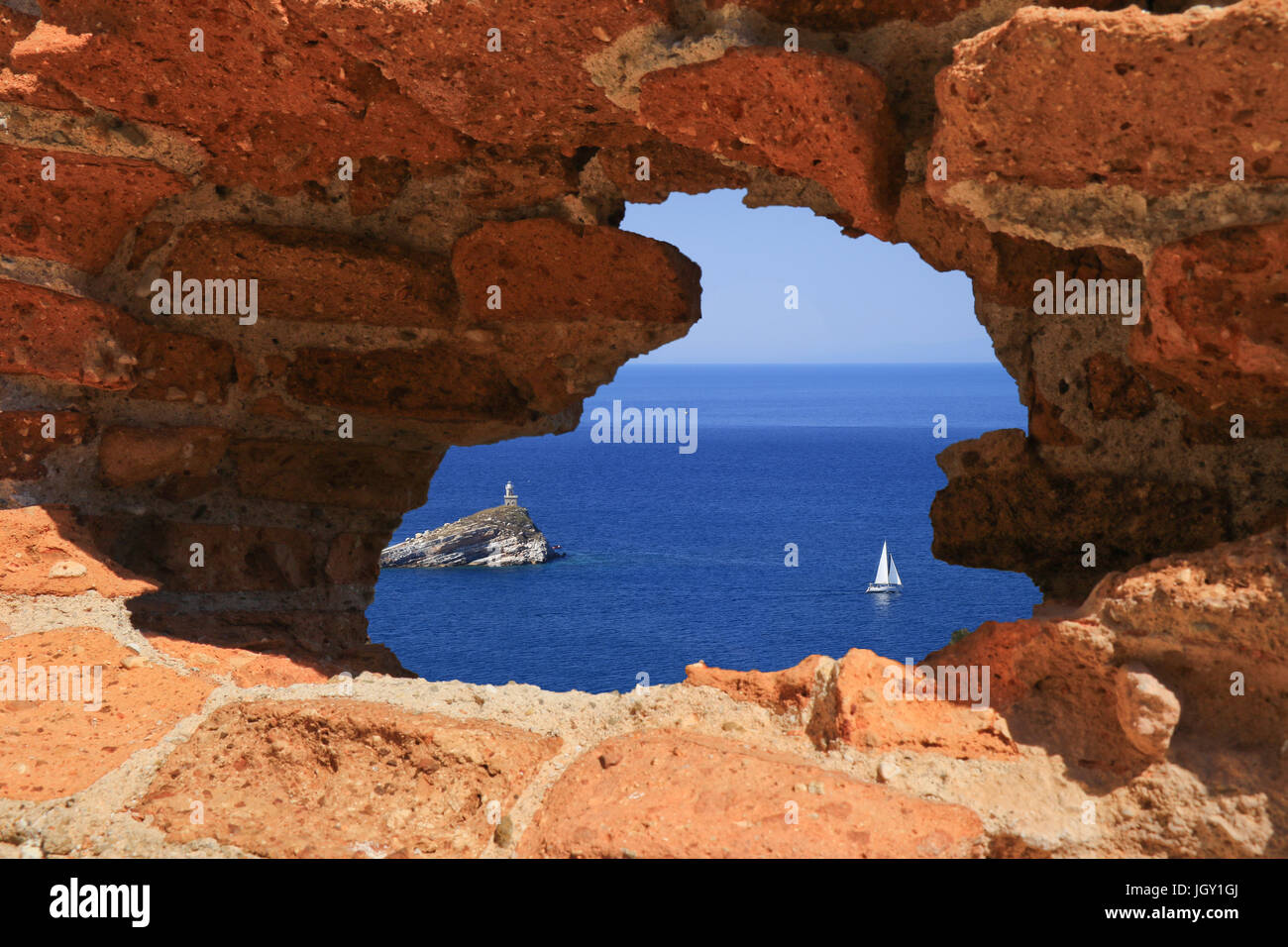Beautiful view through hole sea hi-res stock photography and images - Alamy