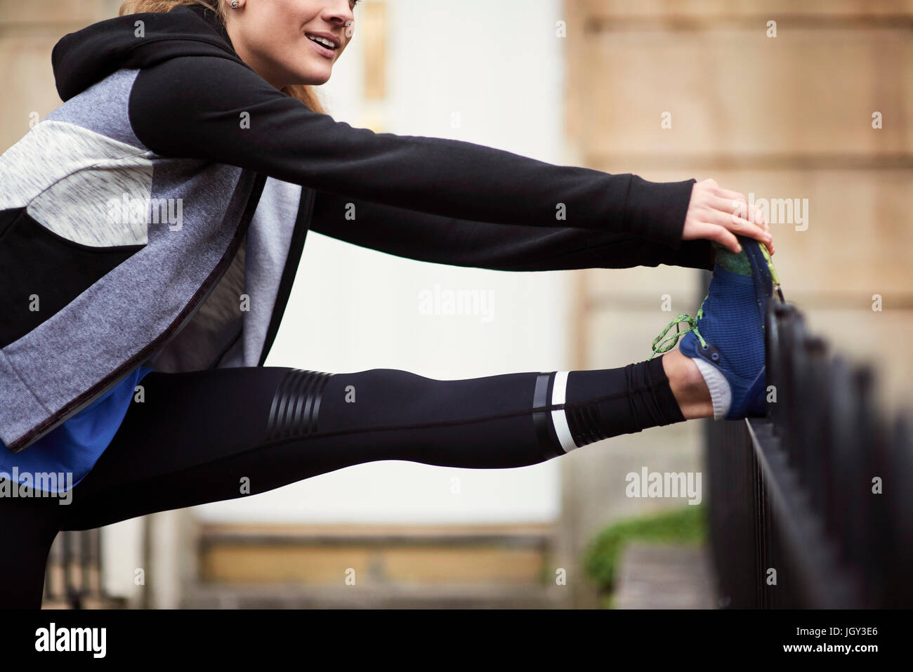 Female toes hi-res stock photography and images - Alamy