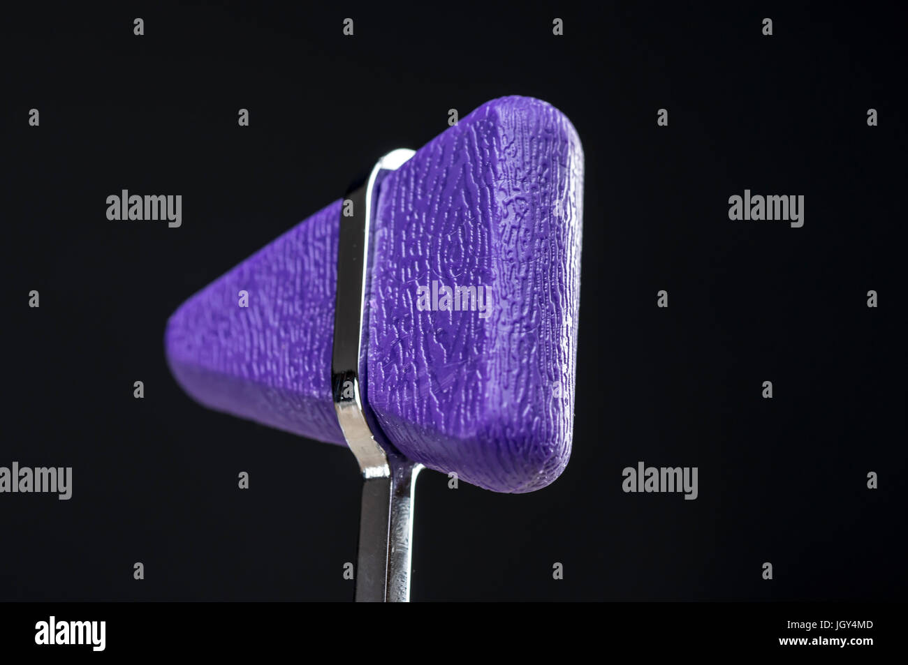 Hammer on knee hi-res stock photography and images - Alamy