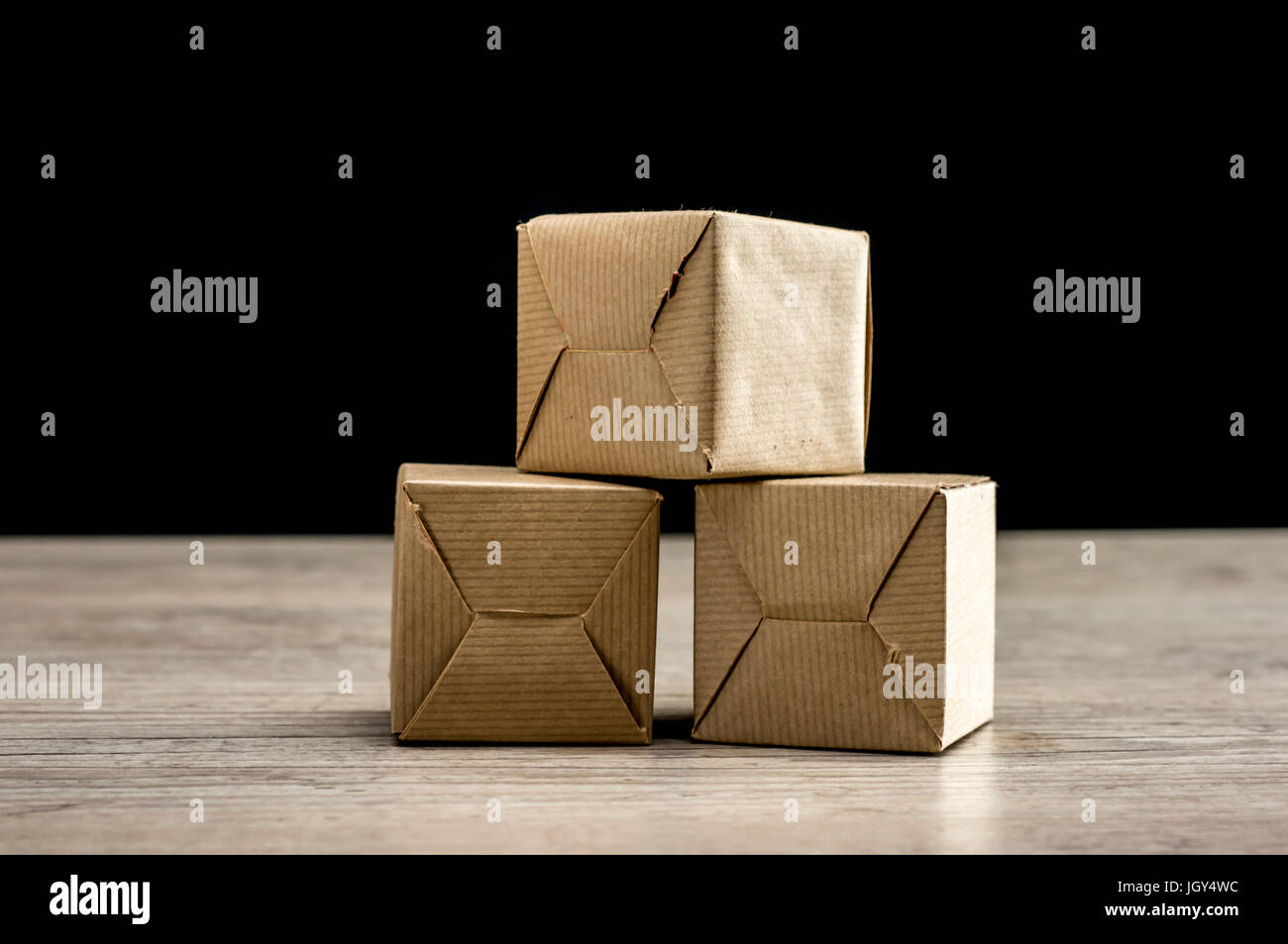 Taped up carton hi-res stock photography and images - Alamy