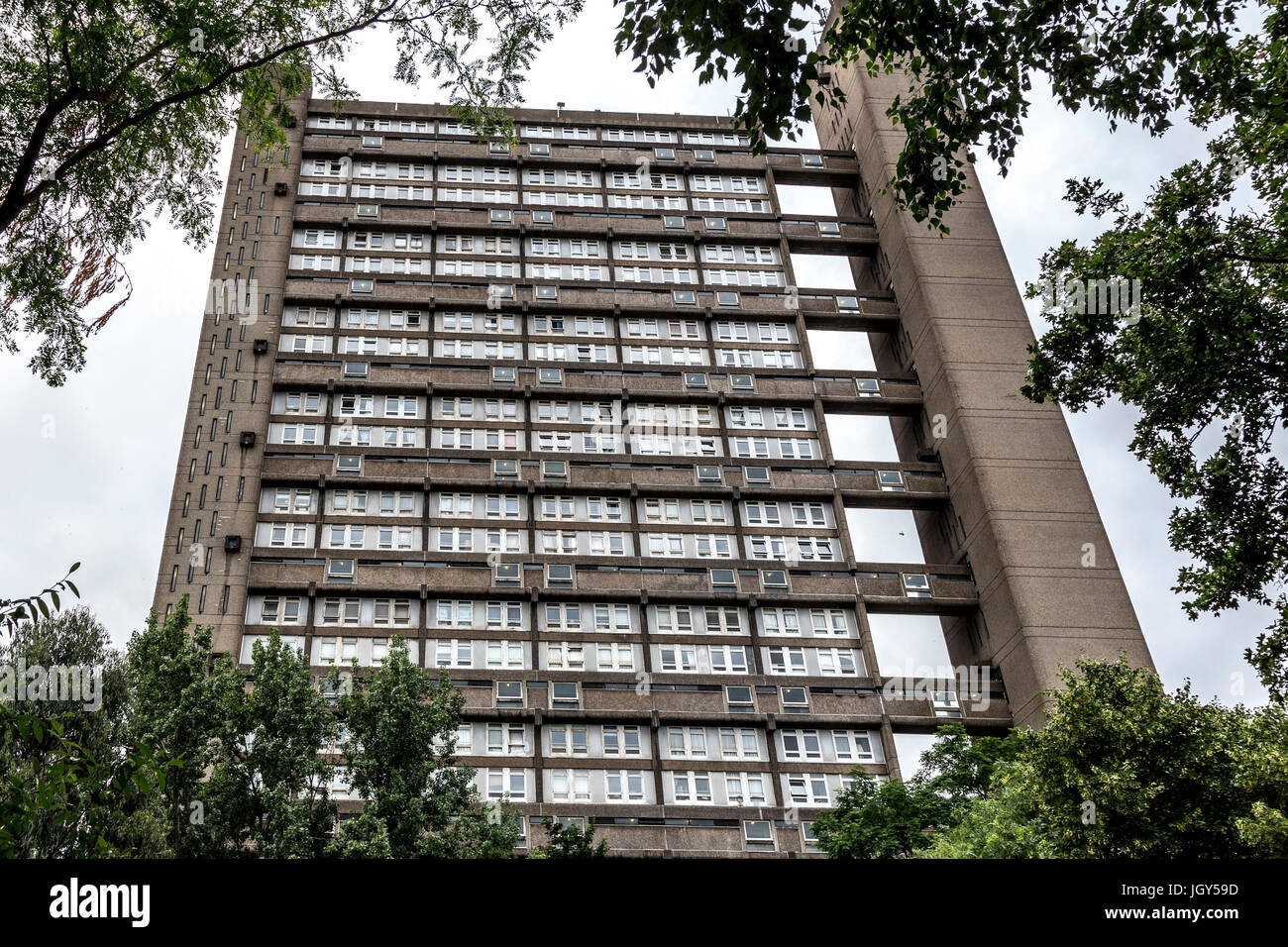 London, United Kingdom – June 29, 2017: Unusual block of flats in ...