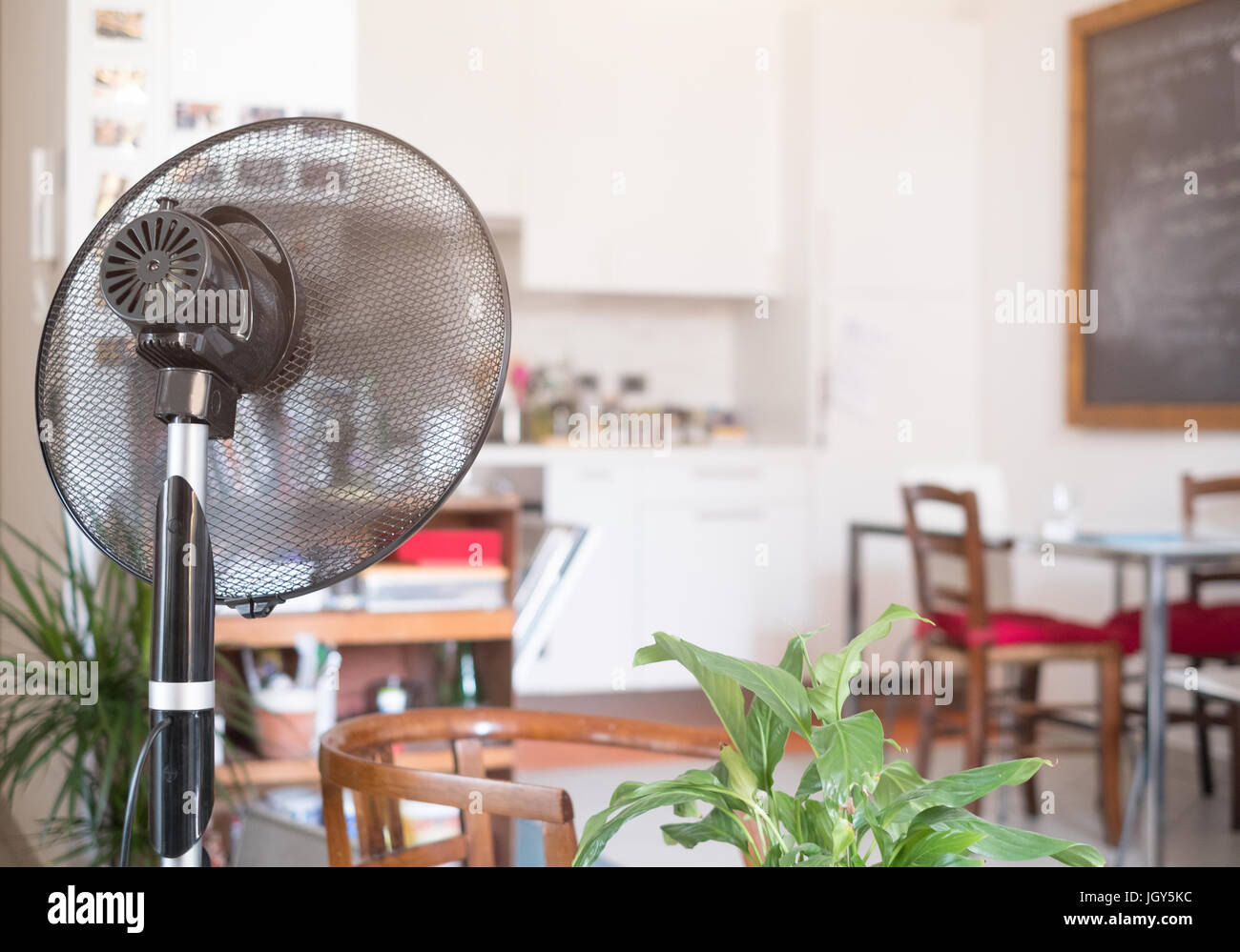 Heat cooling hi-res stock photography and images - Alamy