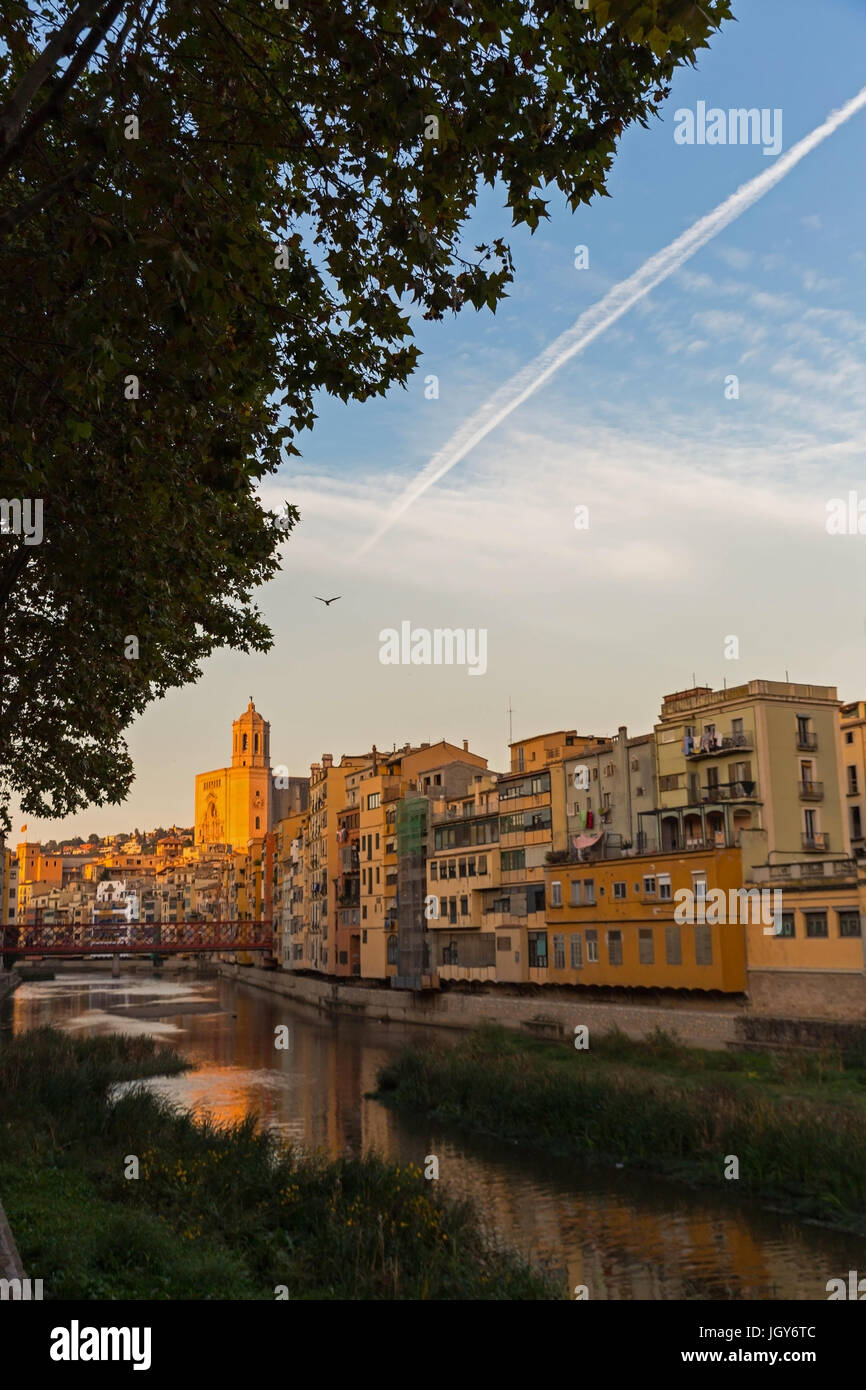 Onyar river crossing downtown hi-res stock photography and images - Alamy