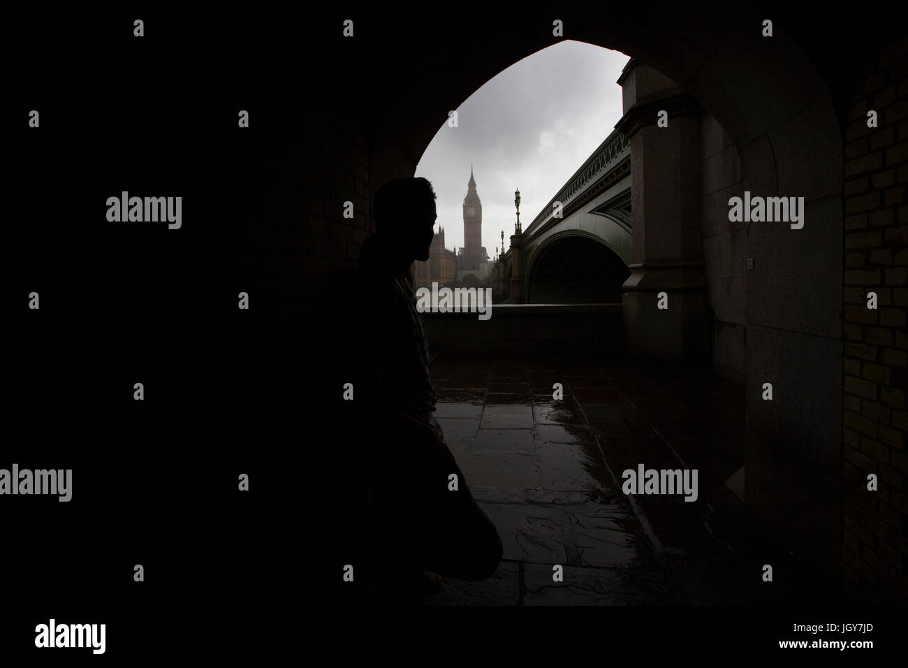 Storm clouds over Palace of Westminster, Houses of Parliament, Big Ben ...