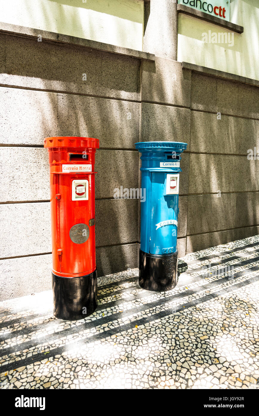 Red and blue postbox in funchal hi-res stock photography and images - Alamy