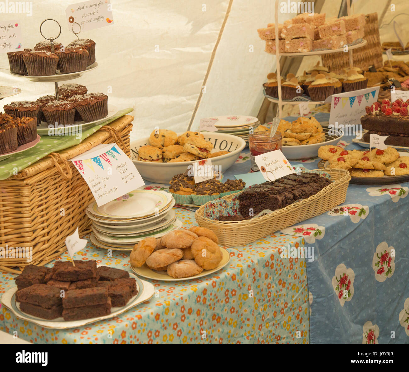 Refreshment marquee hi-res stock photography and images - Alamy