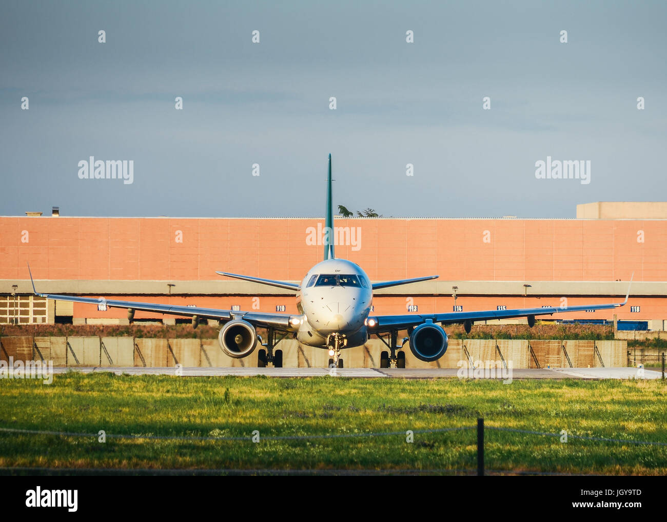 Front view of airplane Stock Photo - Alamy