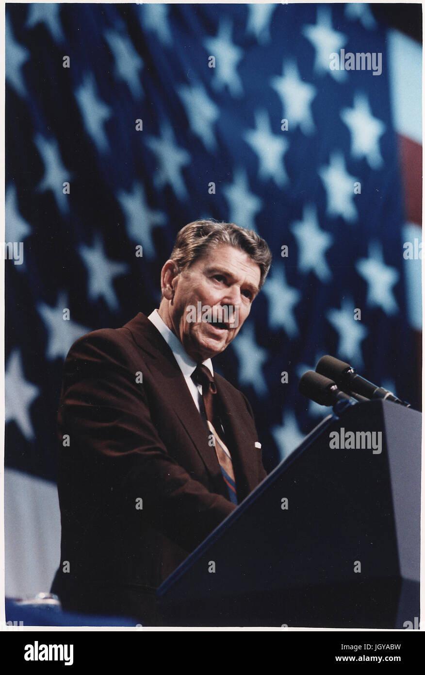 Ronald reagan and nancy reagan portrait hi-res stock photography and ...