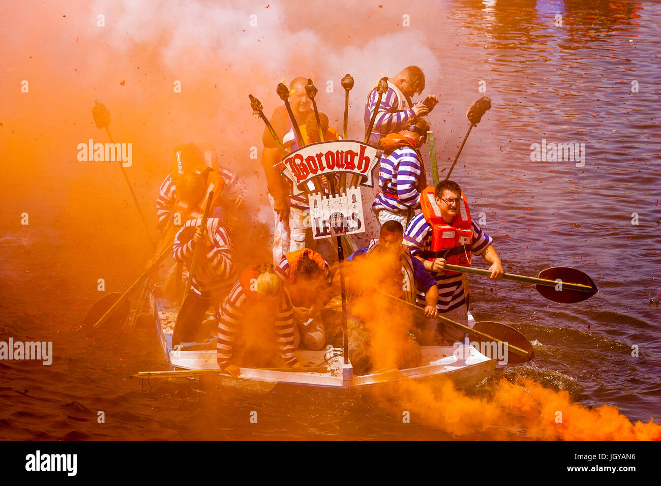 Lewes bonfire festival hi-res stock photography and images - Alamy