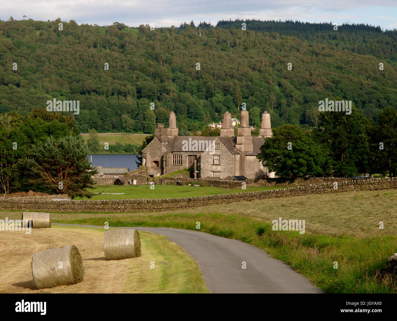 Hall bales uk hi-res stock photography and images - Alamy