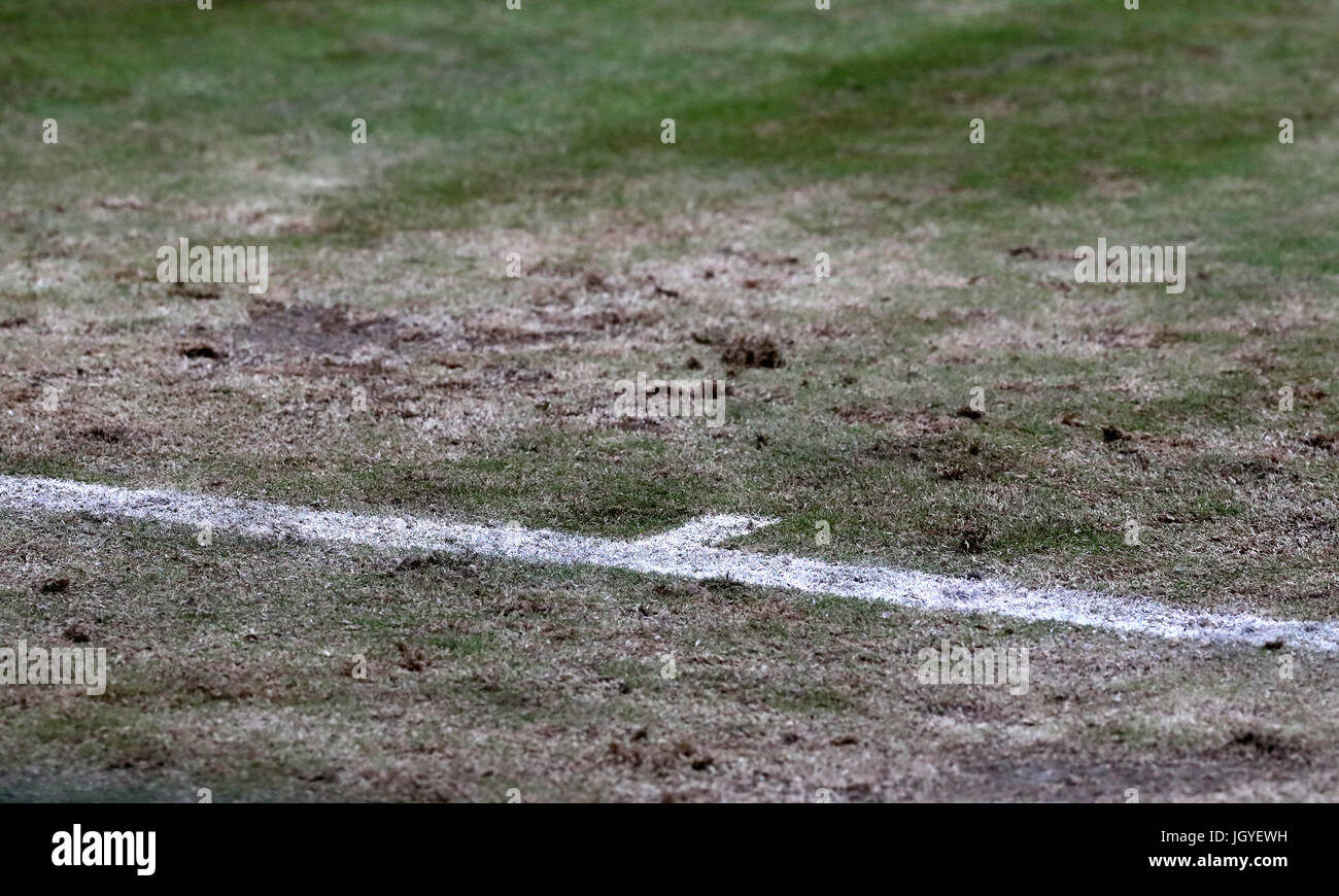 Worn grass wimbledon hi-res stock photography and images - Alamy
