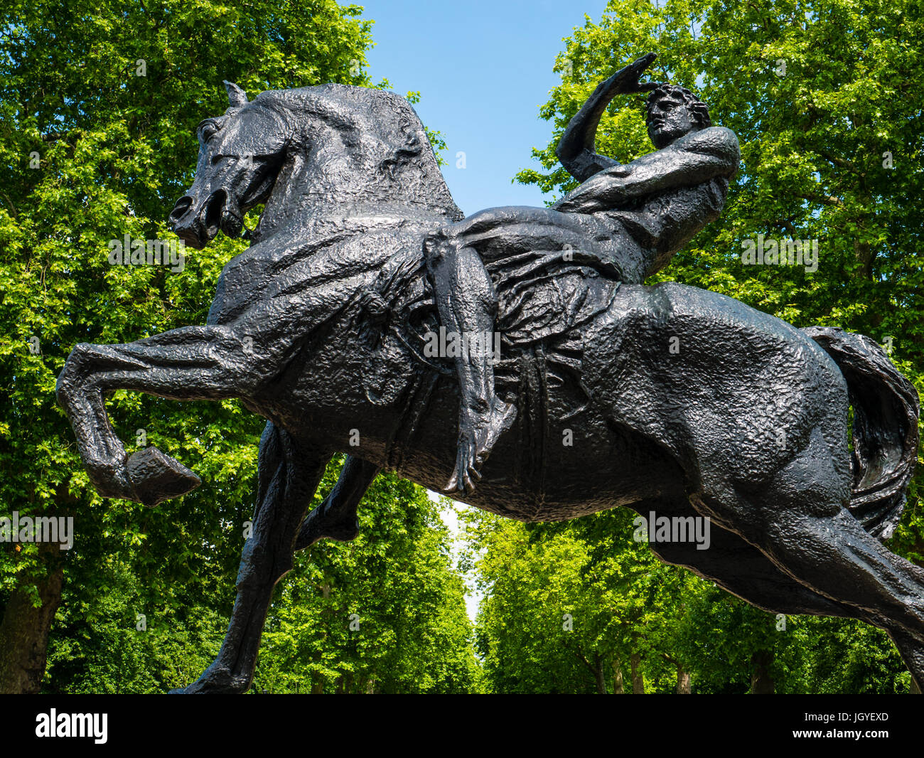 Physical energy statue hi-res stock photography and images - Alamy