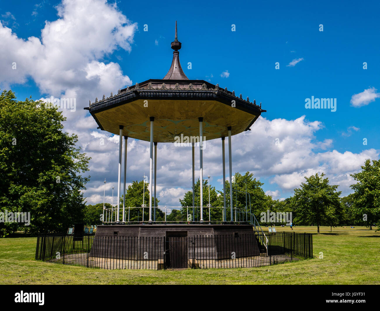 Hyde park bandstand hi-res stock photography and images - Alamy