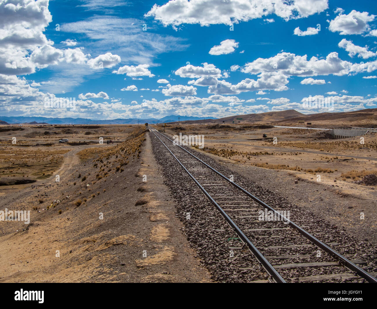 Train peru puno cusco hi-res stock photography and images - Alamy