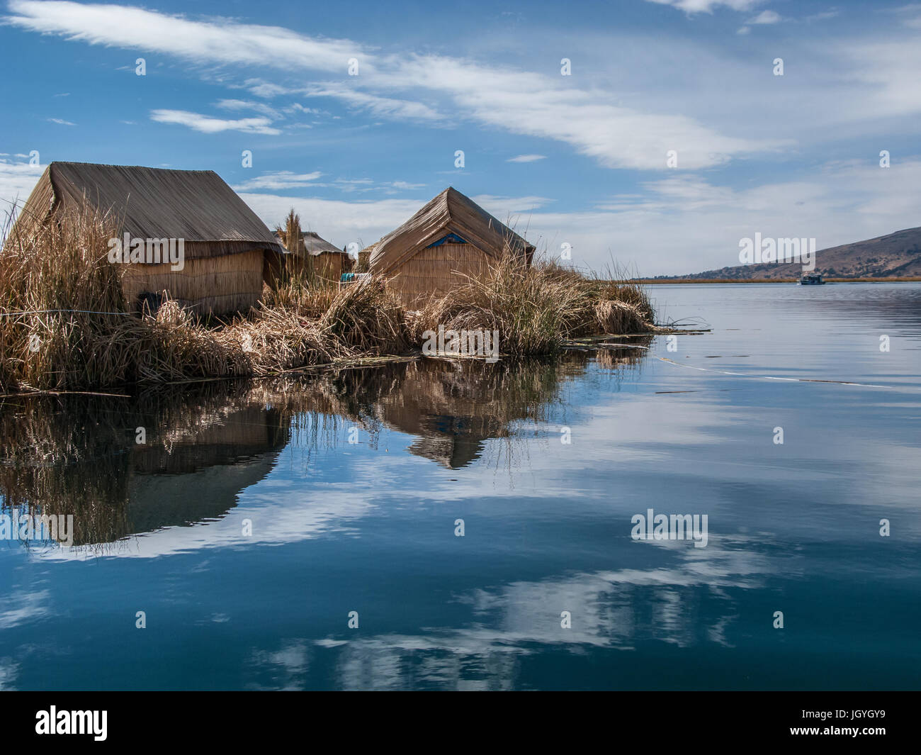 Uros island in Lake Titicaca, Peru Stock Photo - Alamy