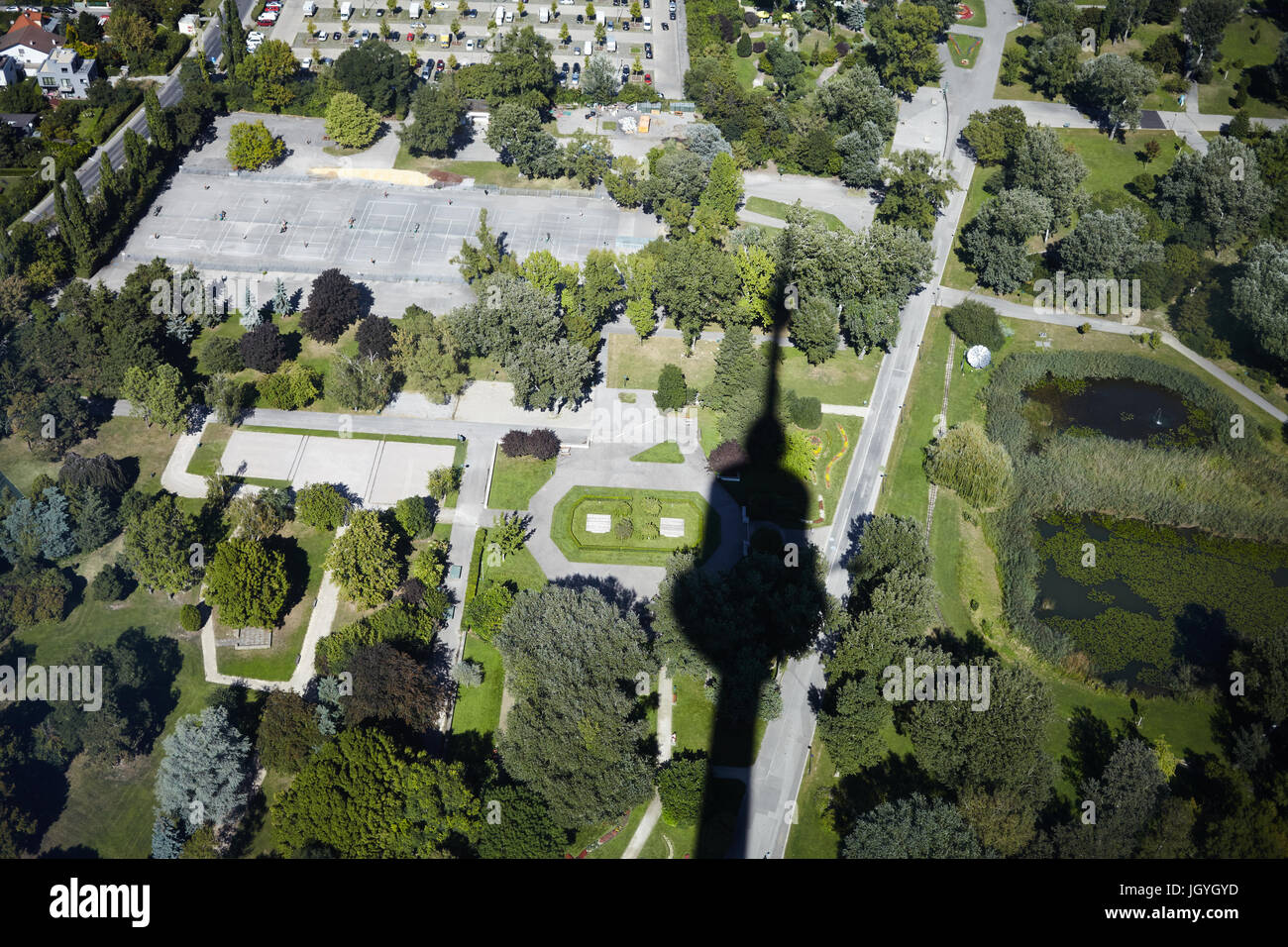 Vic vienna international center hi-res stock photography and images - Alamy