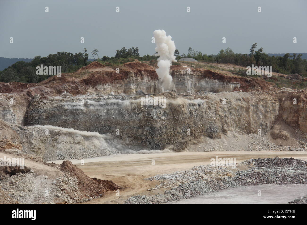 Controlled explosion mine hi-res stock photography and images - Alamy