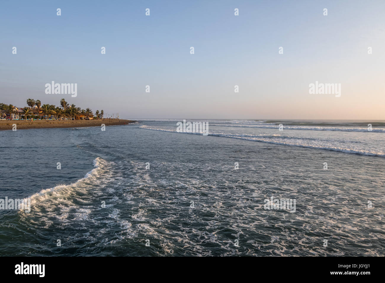 Huanchaco Beach and town - Trujillo, Peru Stock Photo - Alamy