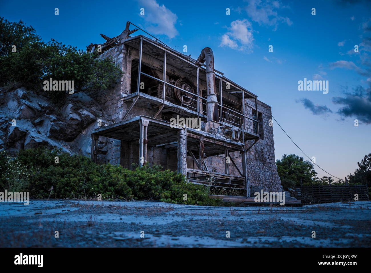 Cement factory abandoned hi-res stock photography and images - Alamy
