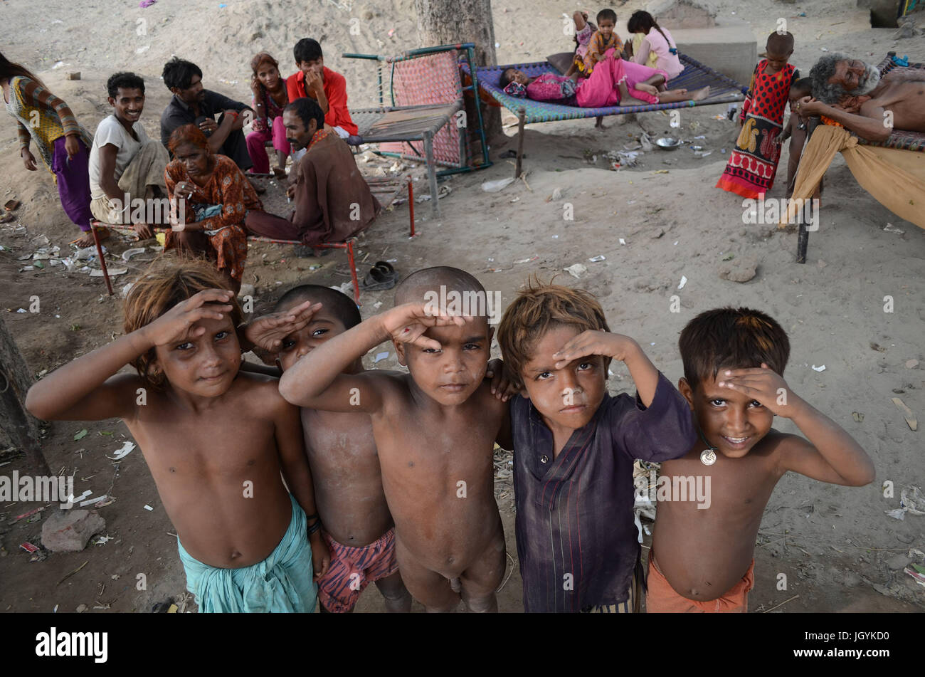 Pakistan family planning hi-res stock photography and images - Alamy