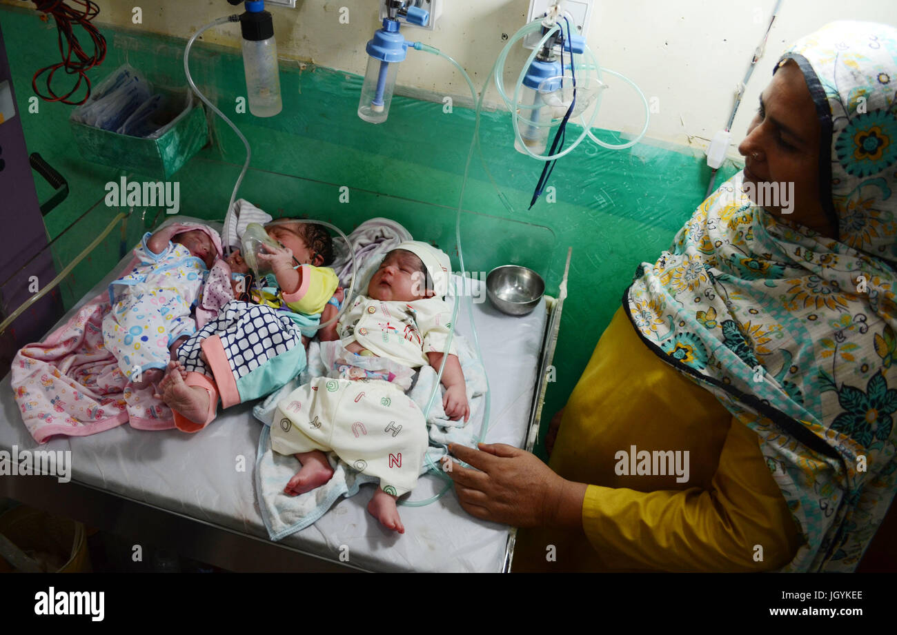 Pakistani mothers with their new born infants at local hospital on the ...