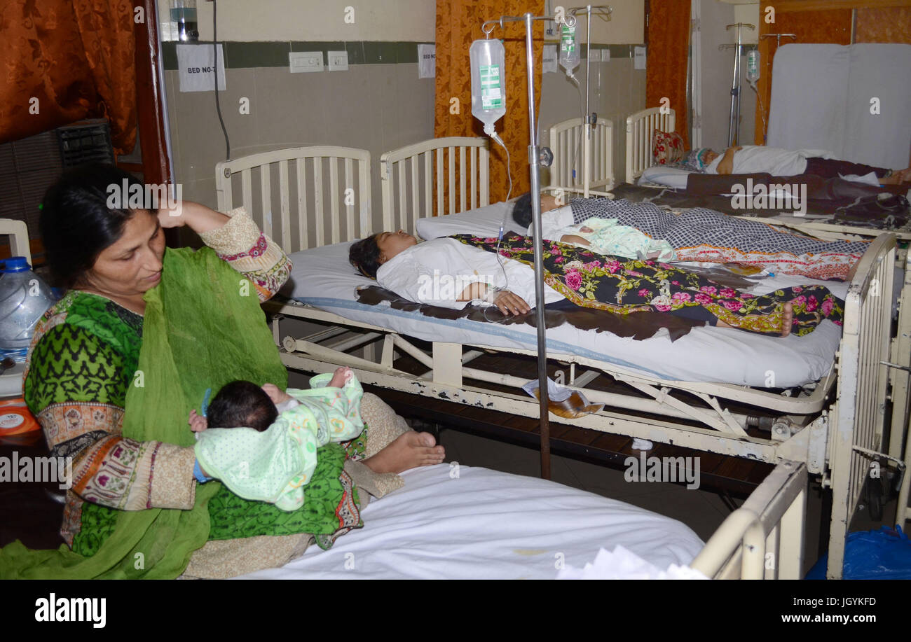 Pakistani mothers with their new born infants at local hospital on the ...