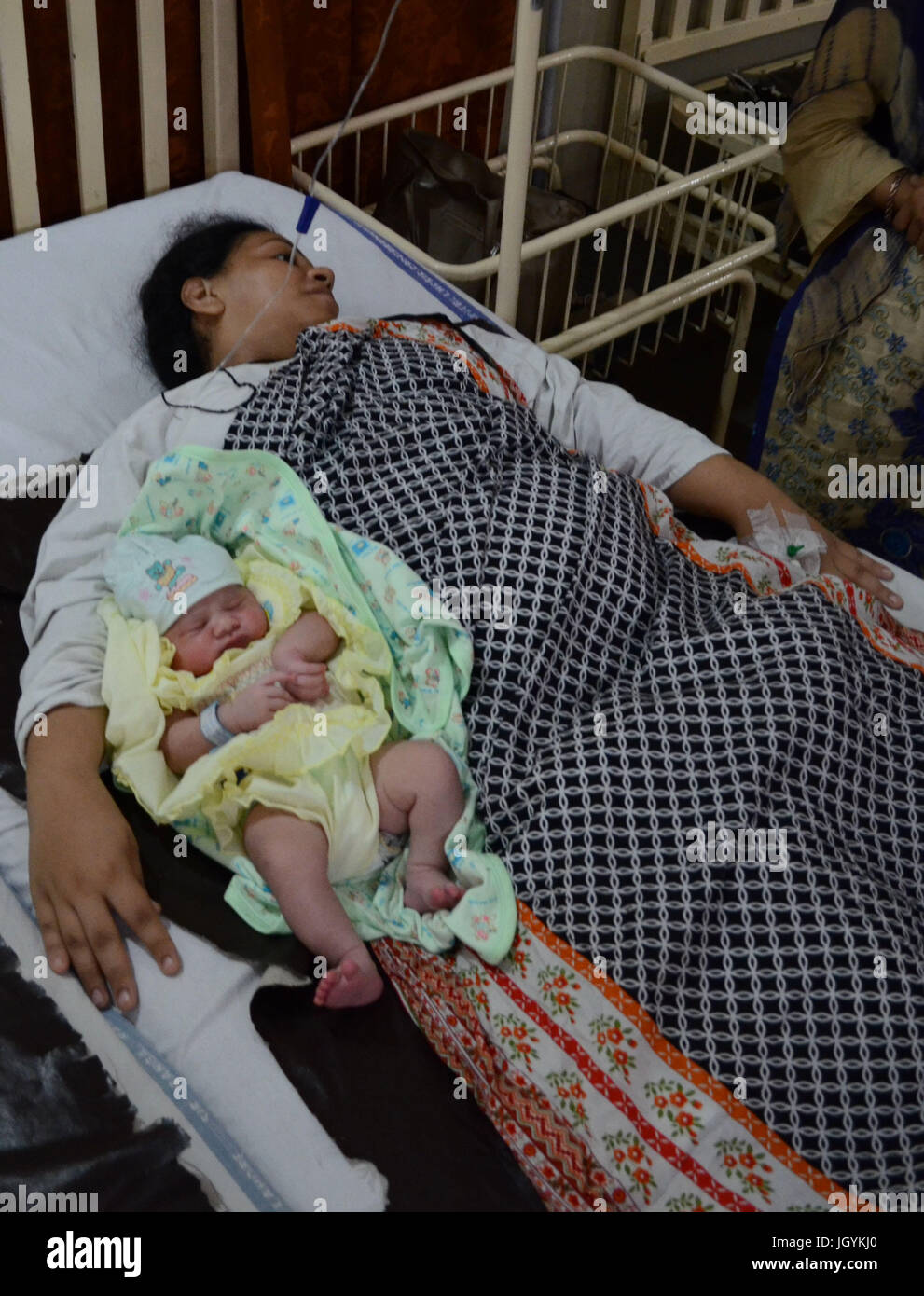 Pakistani mothers with their new born infants at local hospital on the ...